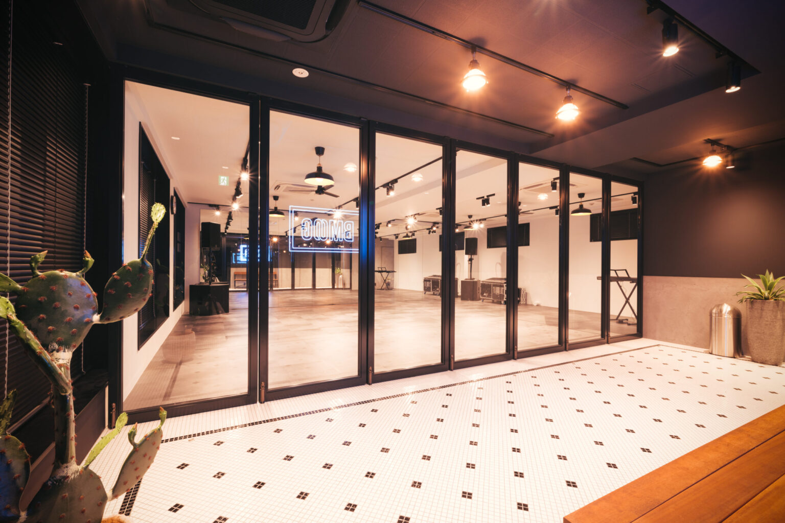 BMSGの事務所の場所は西麻布の自社ビル！おしゃれな外観や内観を画像紹介！ | magic words